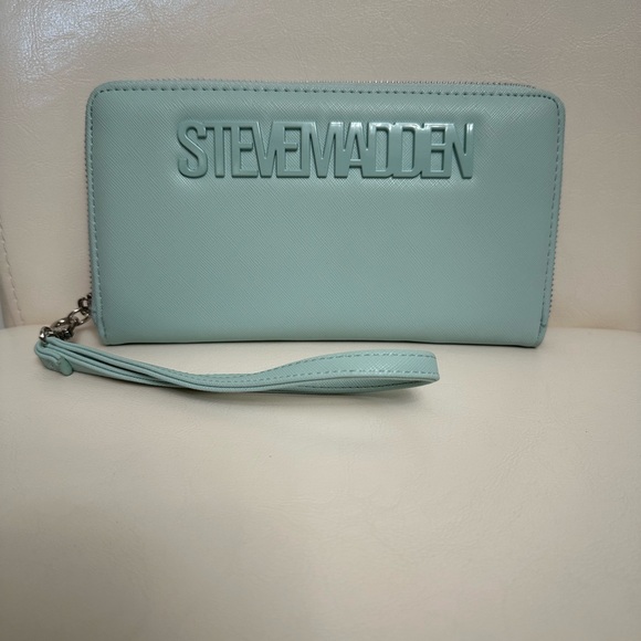 Steve Madden | Bags | Steve Madden Mint Green Wallet | Poshmark